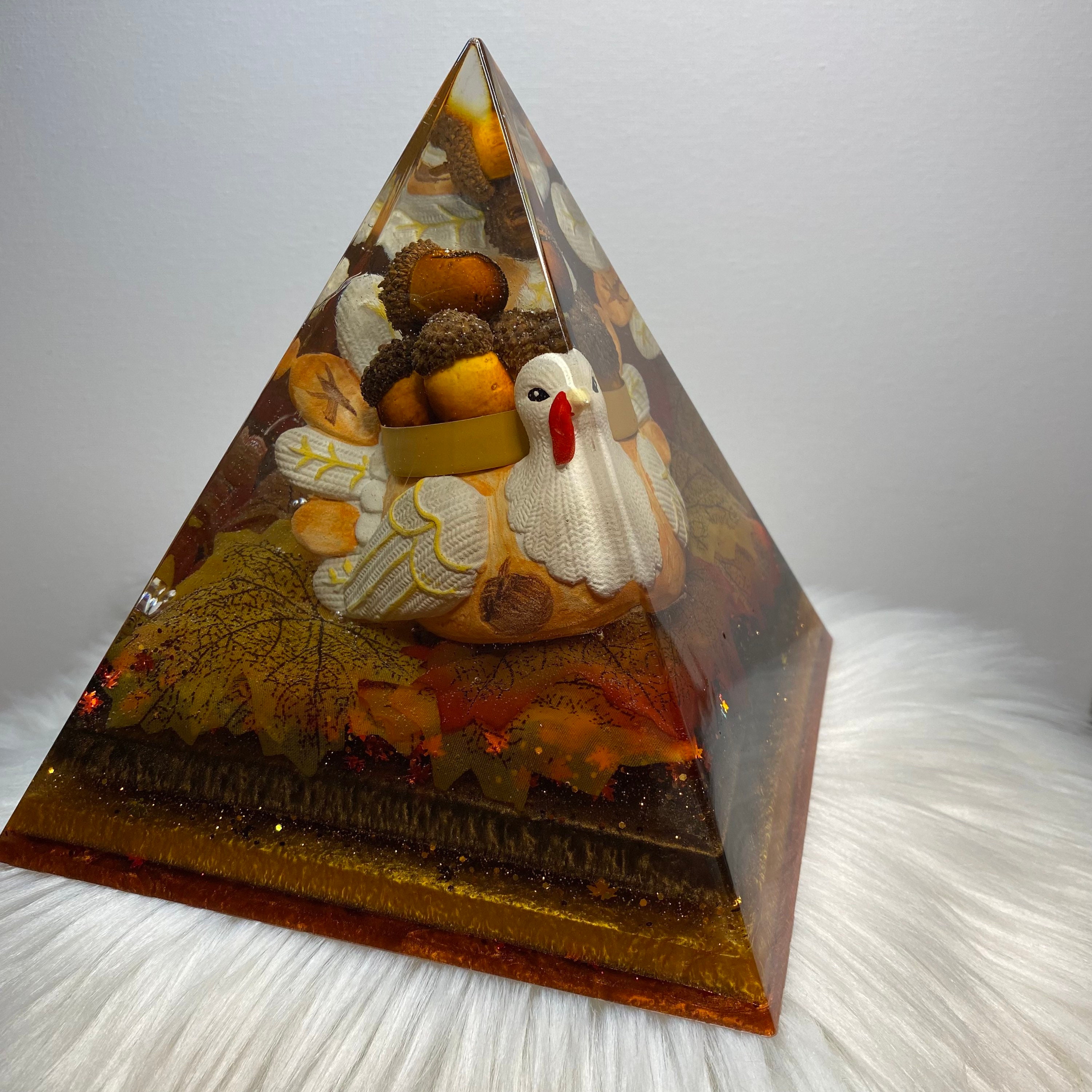 Thanksgiving Turkey Pyramid With Leaves and Acorns, Home Decor ...