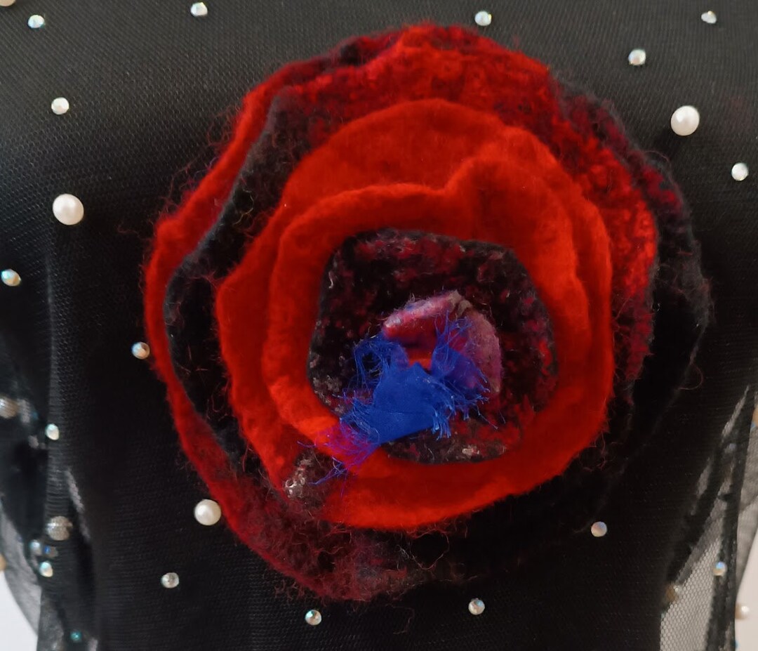 Handmade Merino Wool Felt Flower Brooch, Red and Black Art to Wear - Etsy