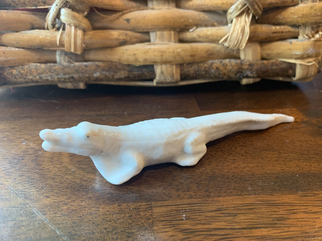 Vintage White Glazed Porcelain Alligator. Albino Alligator. - Etsy