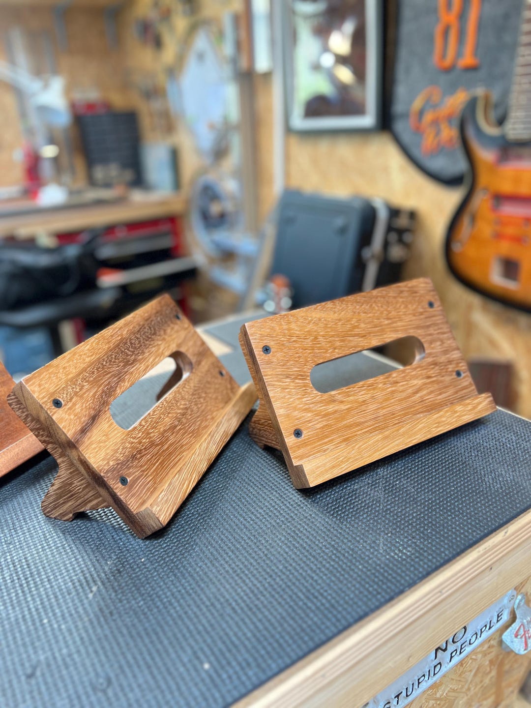 Desktop Pedal Board | Guitar Pedal Stand | Reclaimed Hardwood | Music ...