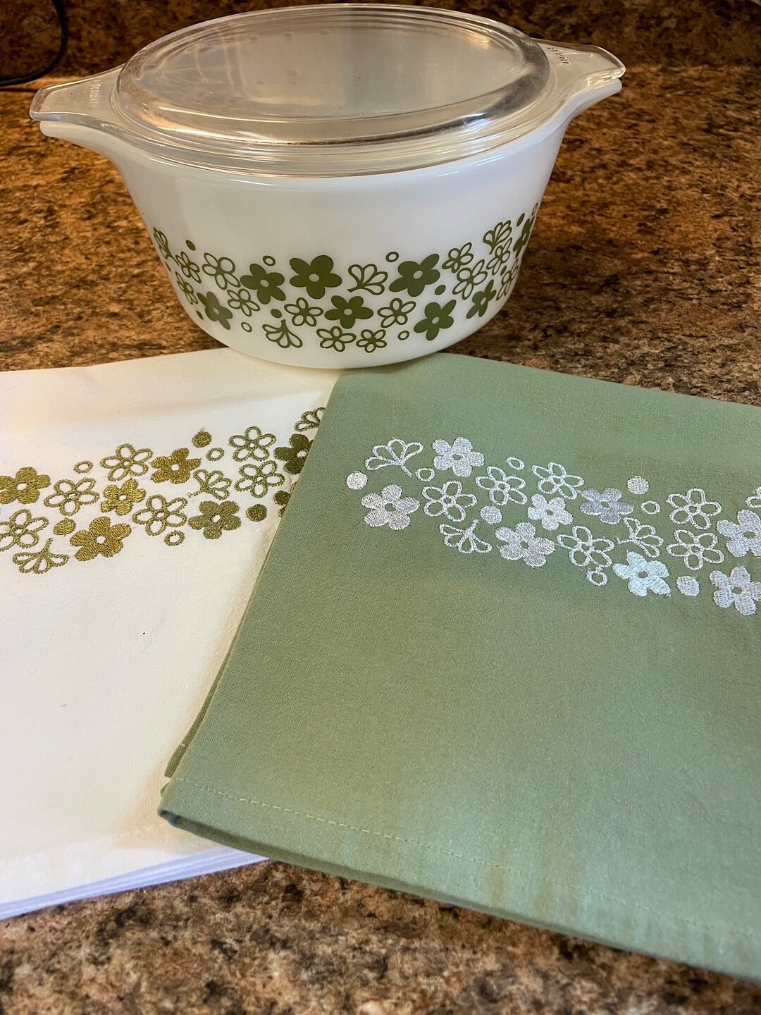 Pyrex Spring Blossom (crazy Daisy) Banner Kitchen Towels (embroidered ...