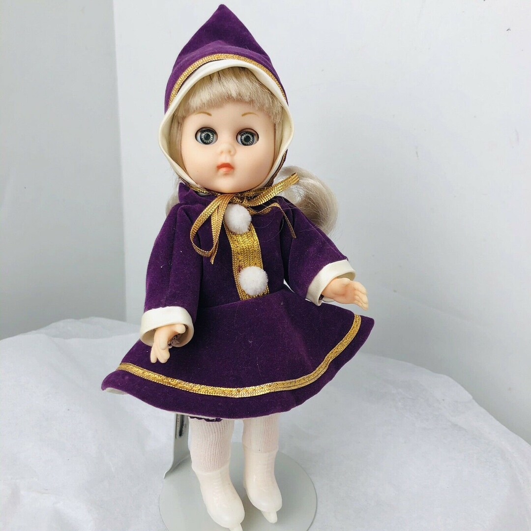 Kaiser Chicago Ice Skater Doll sur Stand 8in Collectible Doll - Etsy France