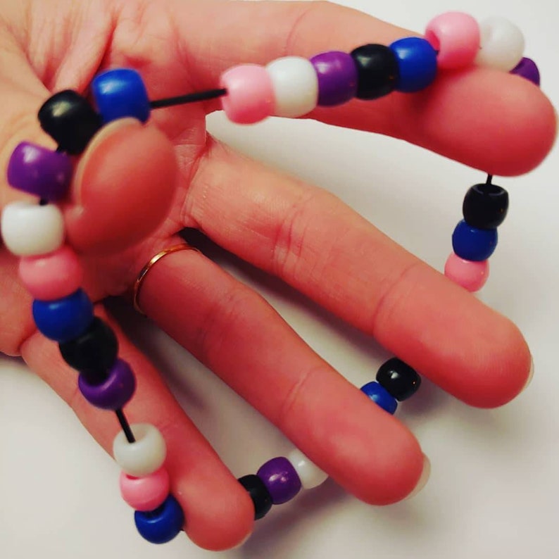 Gender Fluid Pride Bracelet - Custom Pronouns - Etsy