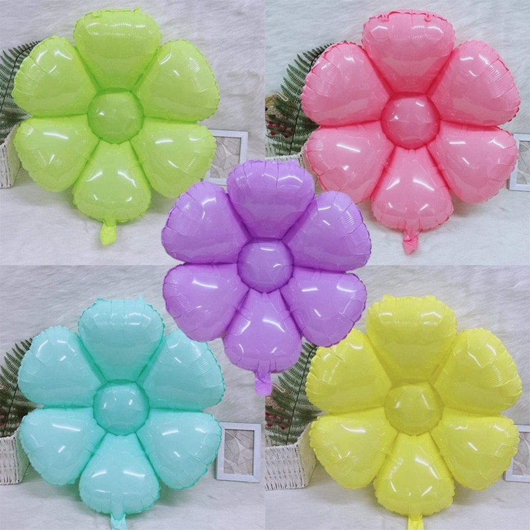 5 Piece Set of Flower Shaped Balloons, Random Pastel Colors ...