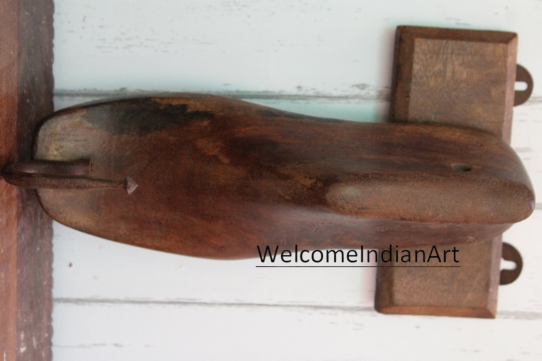 Handmade Wooden Shoe Key Hanger: Rustic Wall Decoration - Etsy
