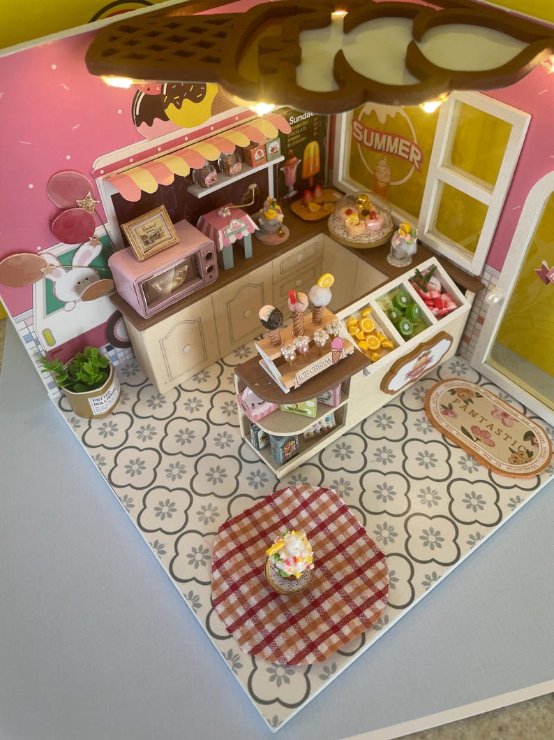 Dollhouse Miniature Ice Cream Store - Etsy