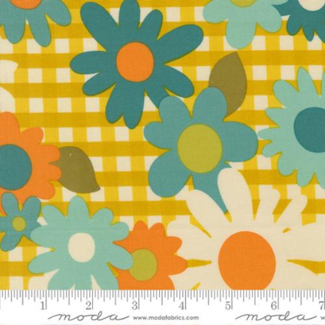 Moda - Chloe's Closet - Happy Daze - Retro Blooming Blossoms Floral ...