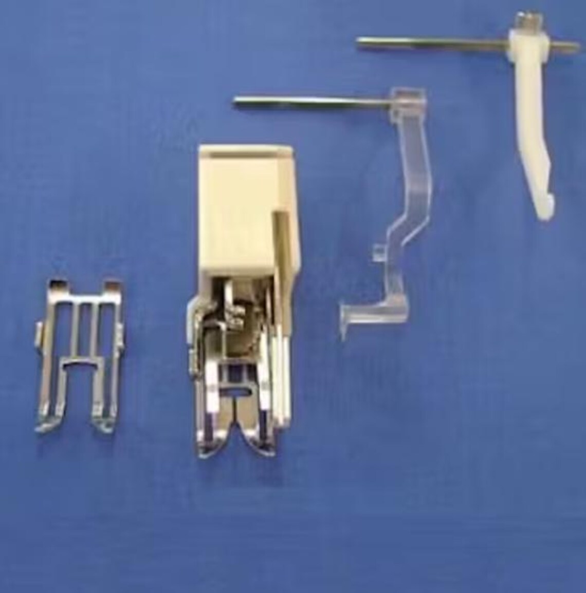 Ships to US ONLY - Janome Convertible Even Feed Foot Set - Memory Craft ...