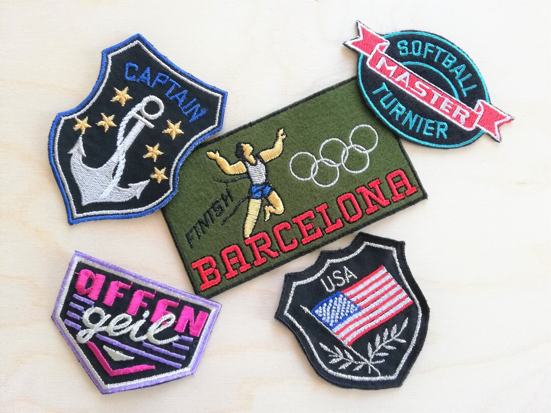 VINTAGE EMBROIDERED PATCHES Superior Quality - Mint Condition Made in ...