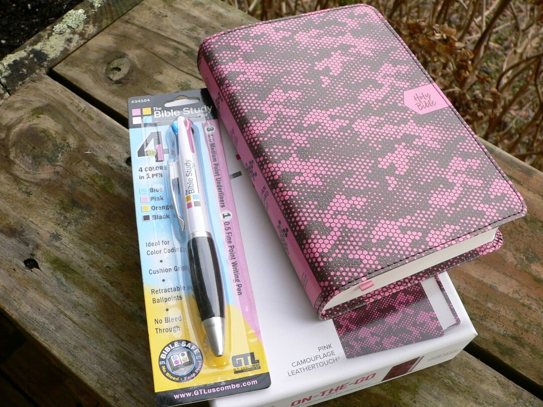 CSB Compact Pink Camo BIBLE + 4 Color Bible Study Pen - Etsy