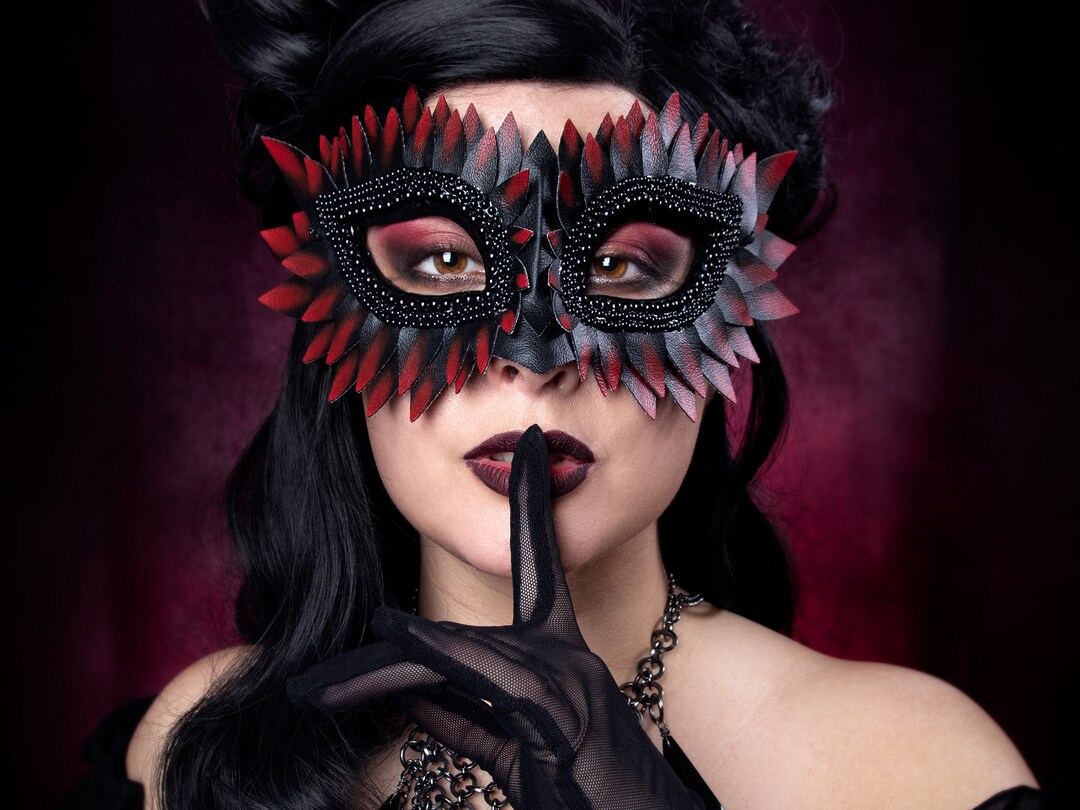 Small Red Tipped Masquerade Mask, Black Bead Masquerade Mask - Etsy