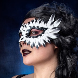 Snowy Owl Mask, White Bird Layered Feather Masquerade Mask - Etsy