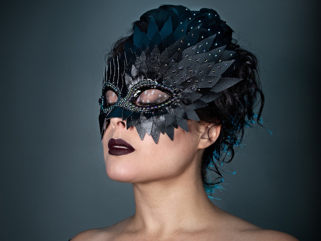 Black Feather Mask, Masquerade Masks Women, Raven Masquerade Mask ...