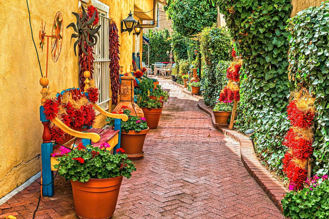 Albuquerque, New Mexico - Charming Southwestern Alleyway With Chile ...