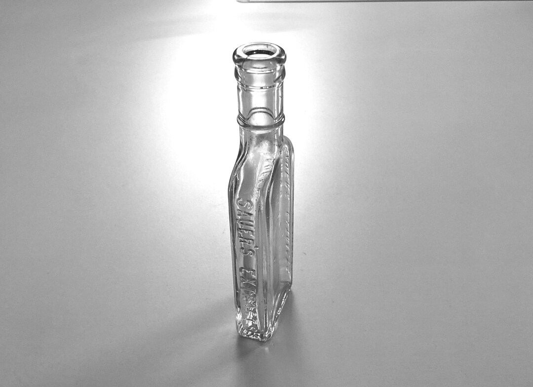 1920s-1930s Sauer's Extract Bottle Embossed Virginia Dug Depression Era ...