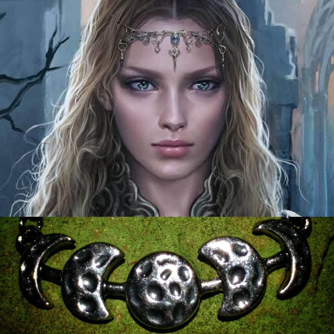Triple Goddess Moon Phase Pendant/ Necklace Mother, Maiden, Crone ...