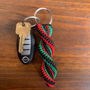 6-string Rasta Spiral Paracord Keychain Rasta Gifts Rasta Accessories ...