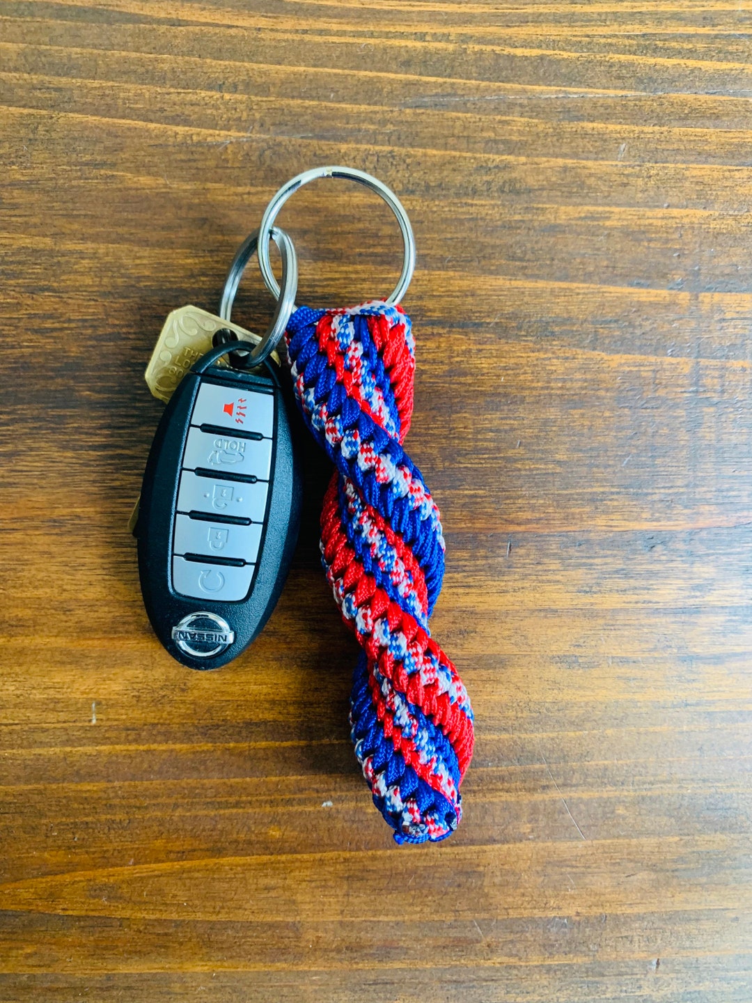 6-string Red & Royal Blue Spiral Paracord Keychain Buffalo Bills SMU ...
