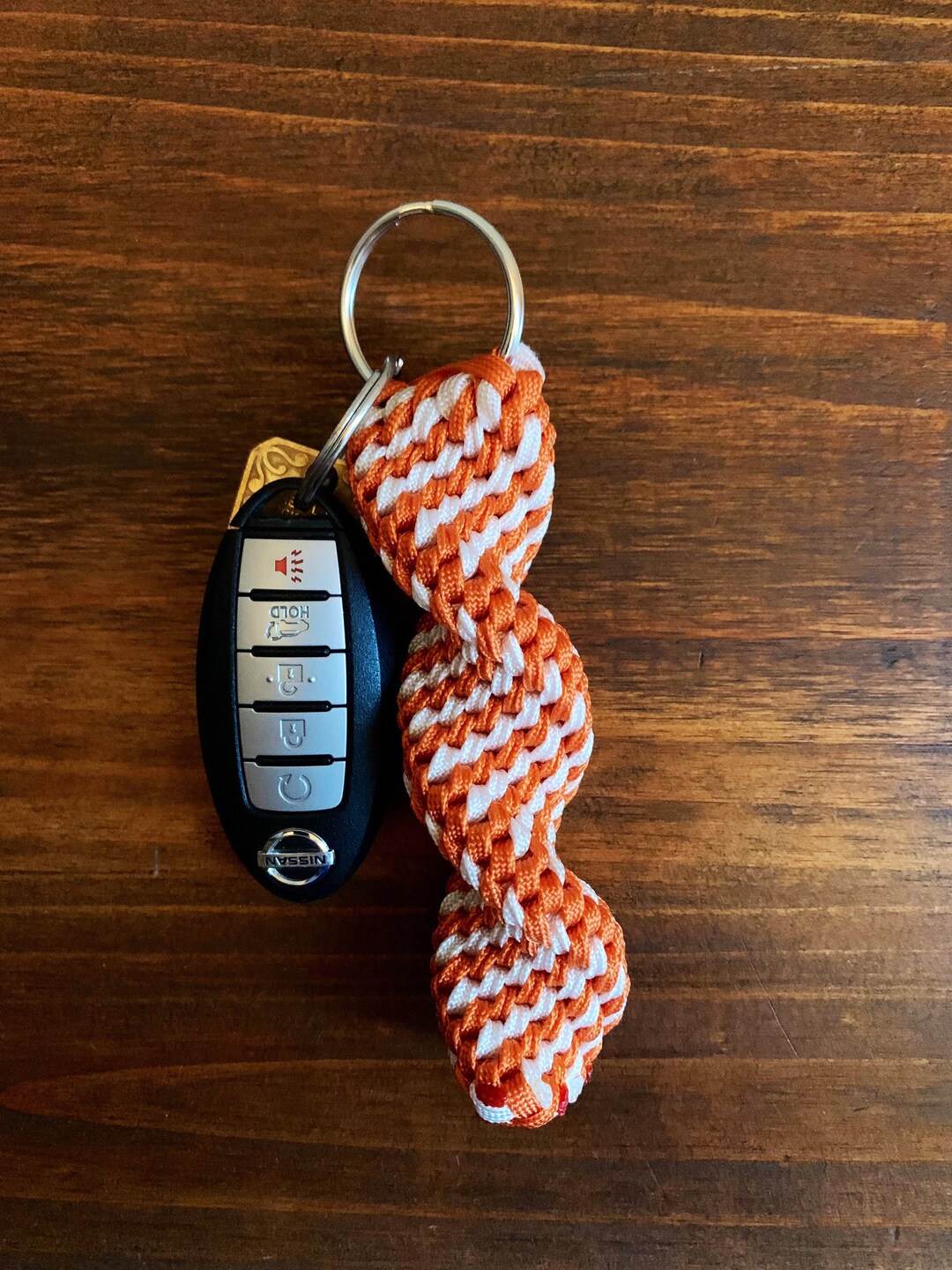 6-string Orange & White DNA Spiral Paracord Keychain Tennessee ...