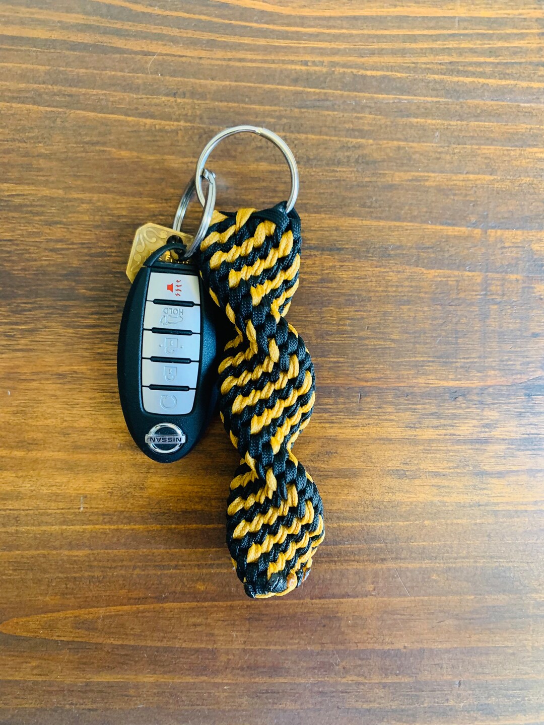 6-string Black & Gold DNA Spiral Paracord Keychain Alpha Phi Alpha UCF ...