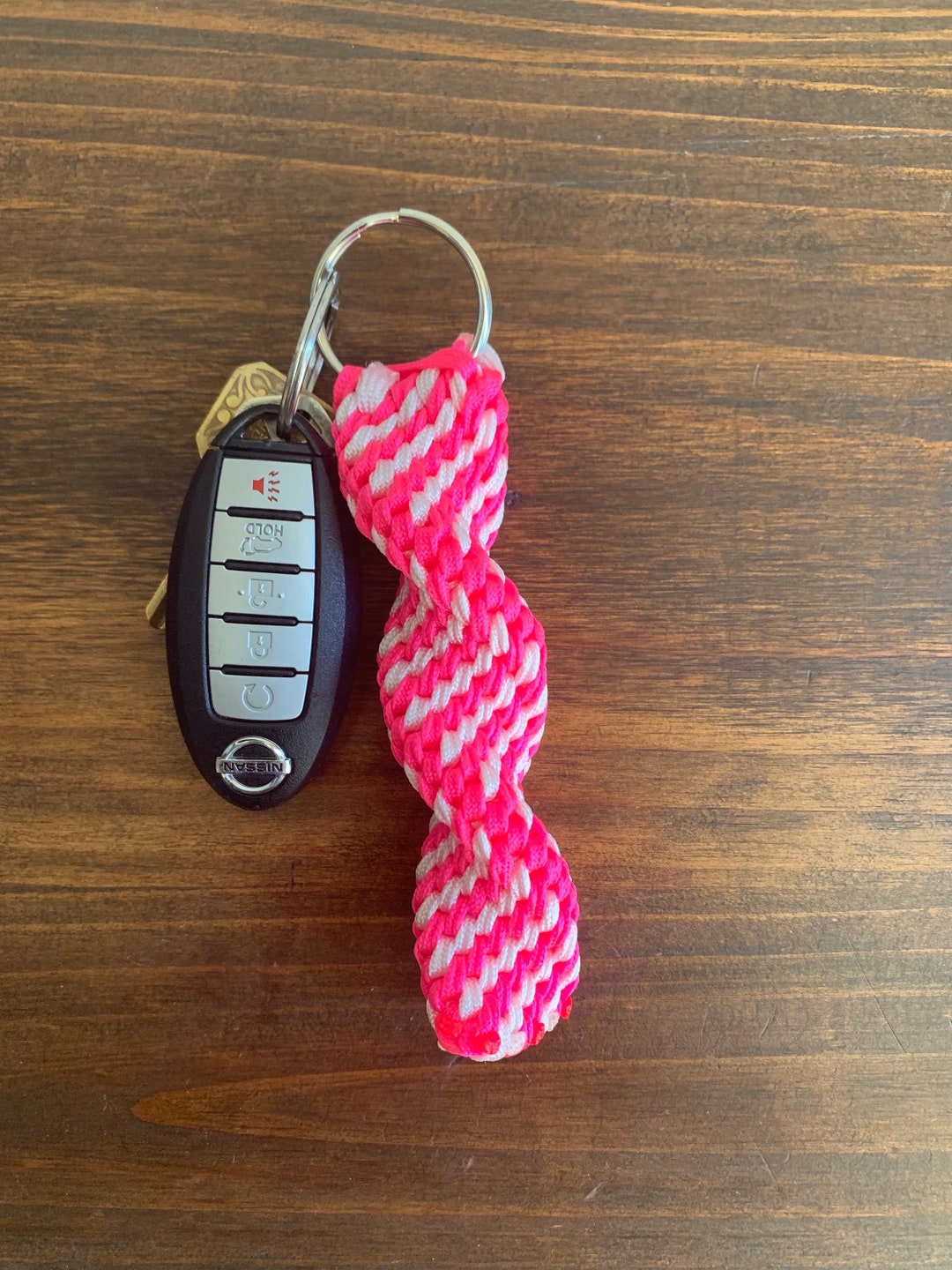 6-string Neon Pink & White DNA Spiral Paracord Keychain Barbie Neon ...