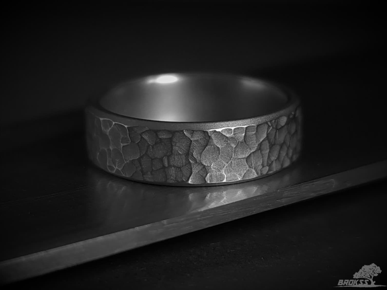 Hammered Titanium Ring Minimalist Ring Gray Modern Mens - Etsy