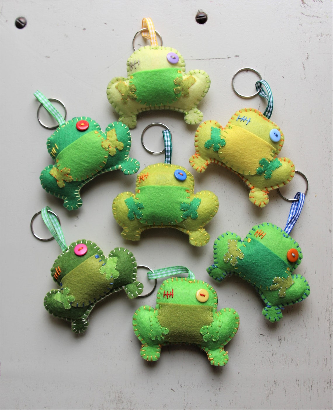 Frog Keychain Key ring Tooth fairy pocket FREE GIFT small | Etsy