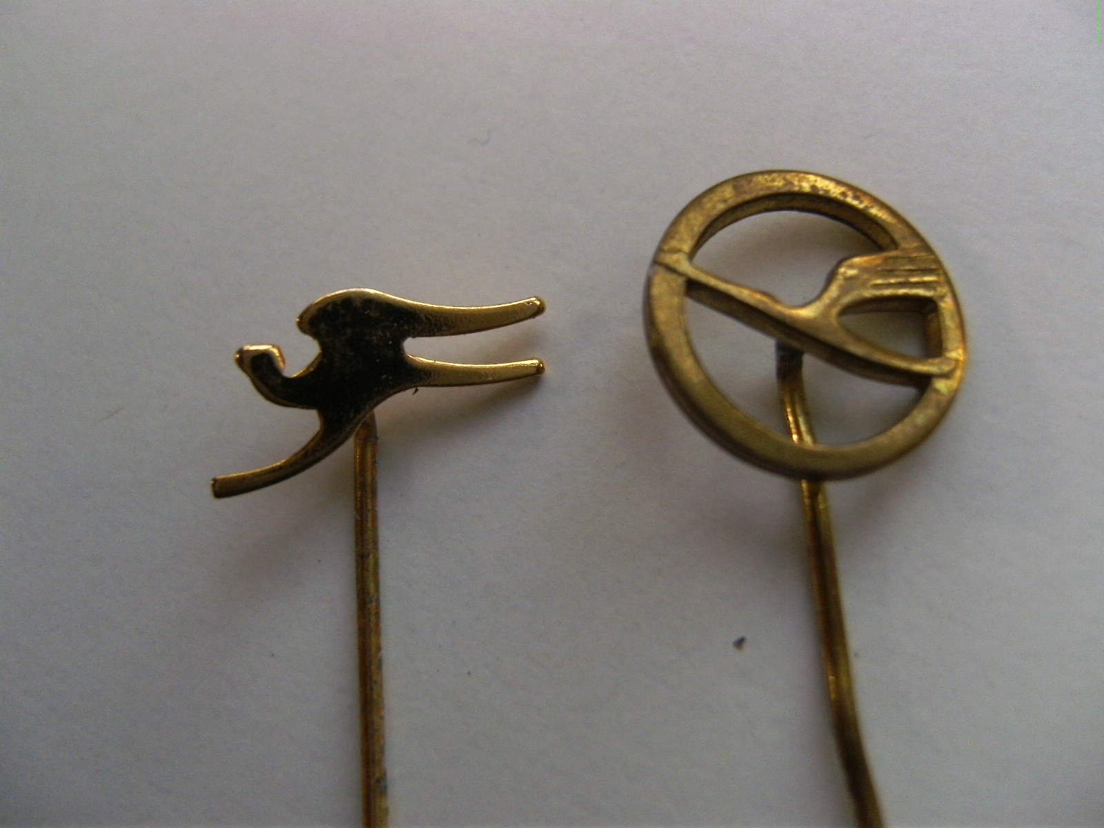 Airlines Vintage Pin Badges Lot of 4: Lufthansa Tarom Qantas - Etsy Norway
