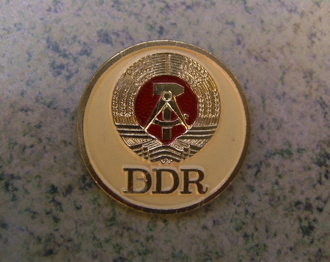 DDR GDR East Germany Coat of Arms Crest Communism Vintage Pin Badge ...