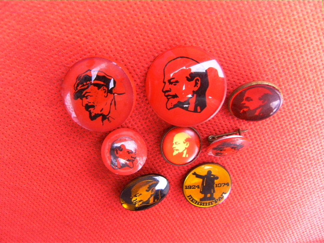 LENIN Lot of 8 Pin Badges - Etsy