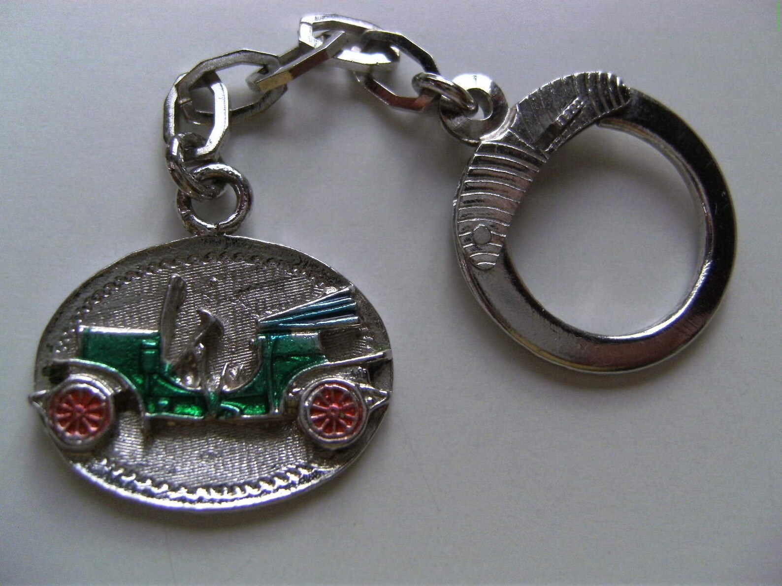 Old Car - Small and Old Keyring Keychains - Etsy