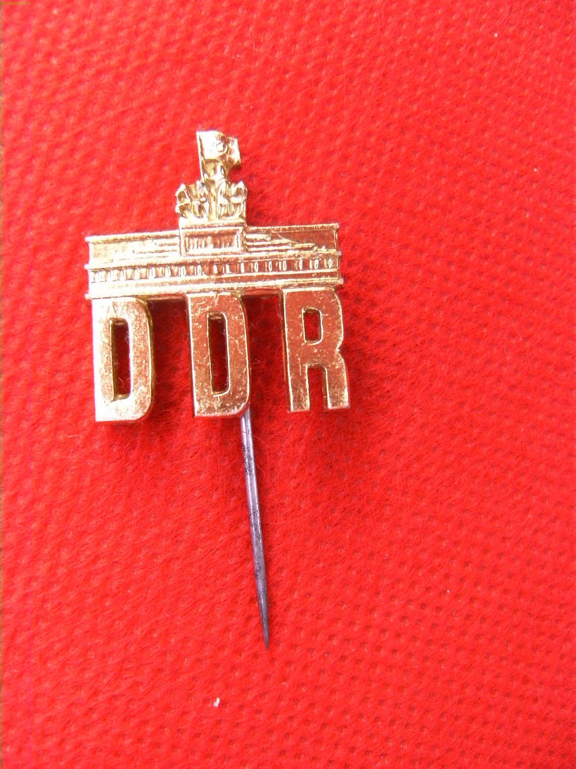 Brandenburg Gate Berlin DDR Vintage Pin Badge - Etsy