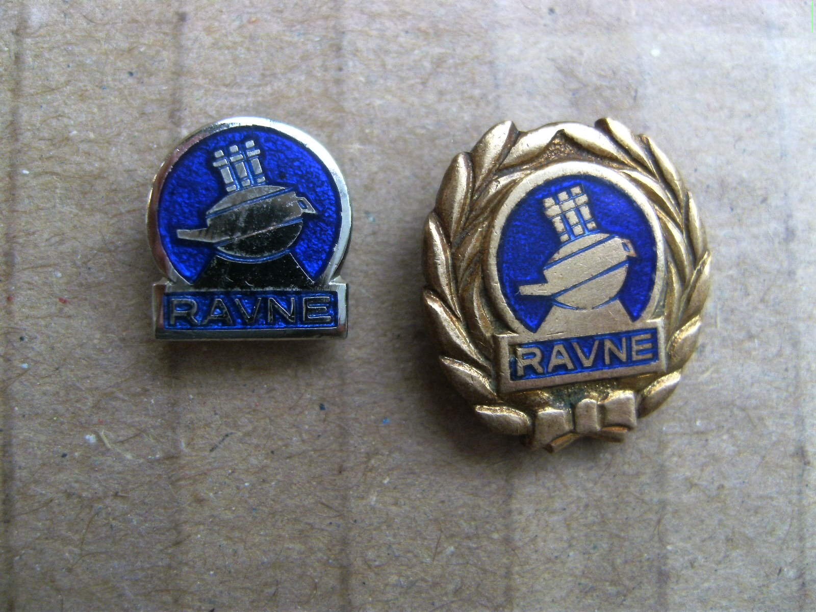 Antique Metal Ravne Steel Foundry Forging Company Advertising Forge Pin ...