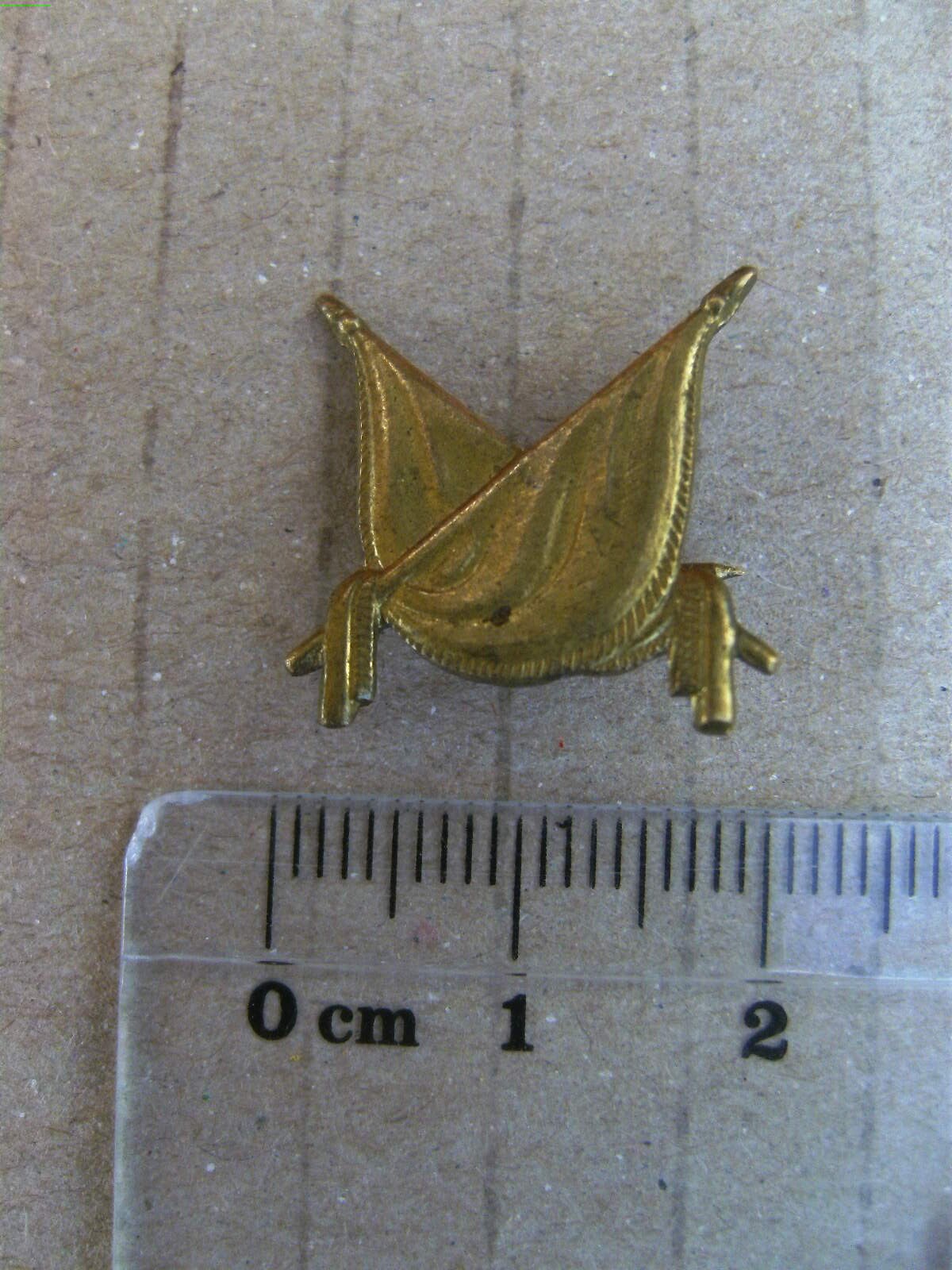 Crossed Flags - Vintage Pin Badge - Etsy
