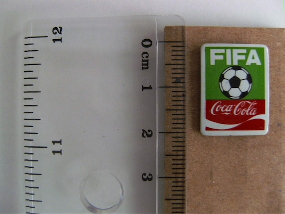 FIFA Coca-Cola Sponsor World cup soccer pin badge - Gem