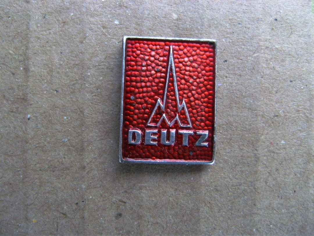 DEUTZ Tractors & Agricultural Machinery - Germany Vintage Pin Badge - Etsy