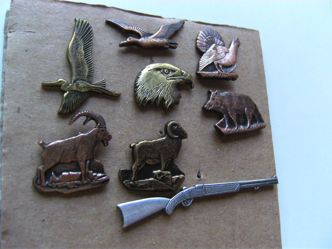 Hunter pin badge lot of 8 different pin badges | Etsy