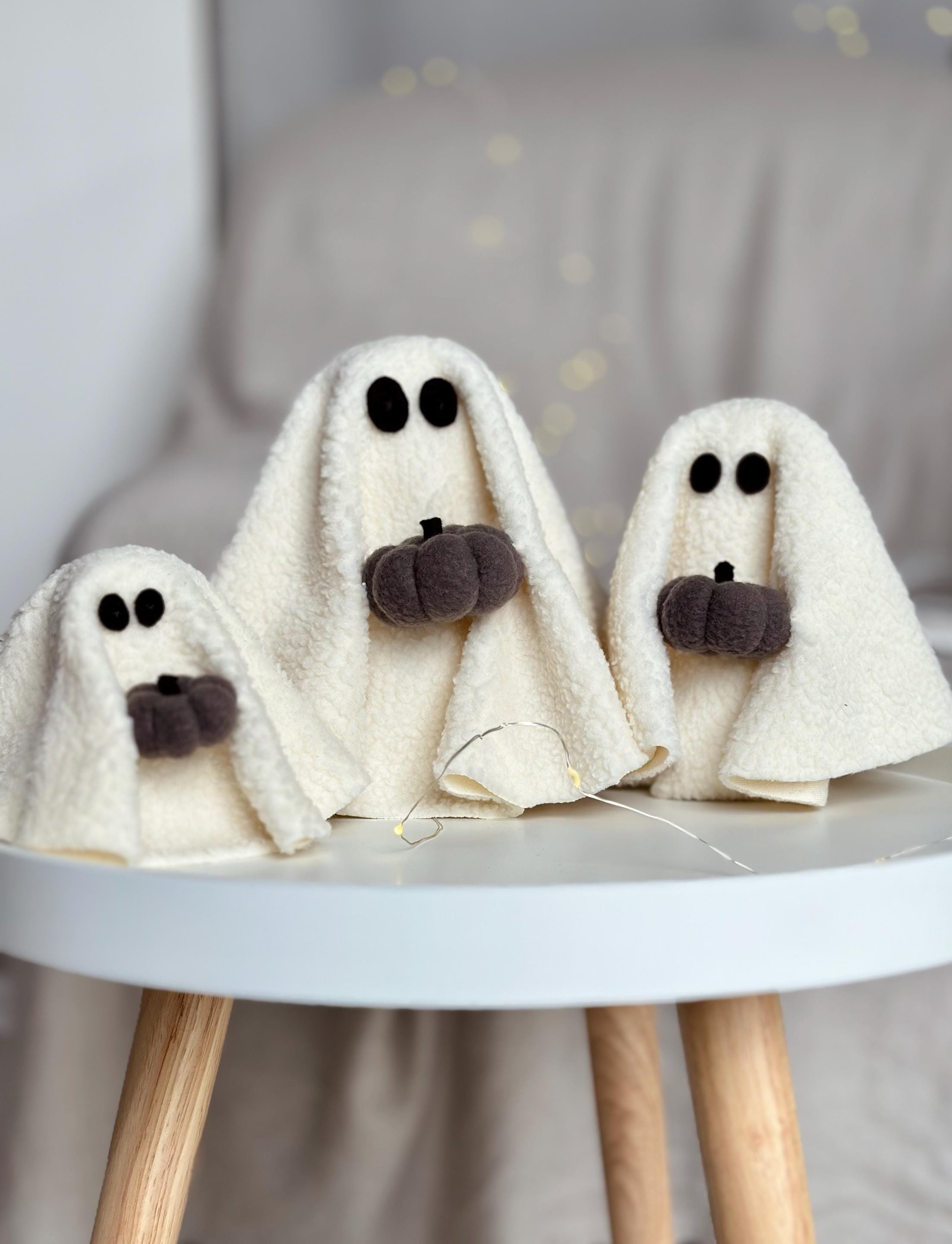 Sherpa Ghost Decor / Ghost Band / Cute Halloween Decoration - Etsy