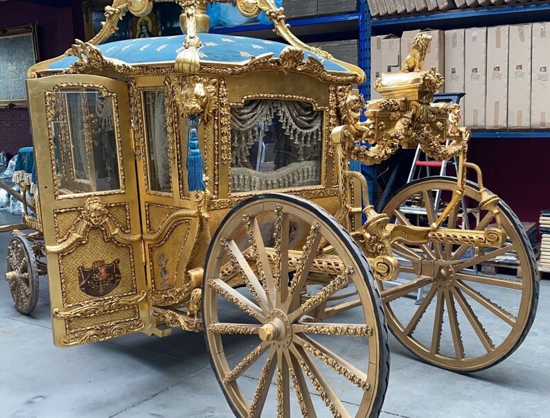 Baroque Horse-drawn Carriage Light Blue / Gold - Wedding - Royal Coach ...