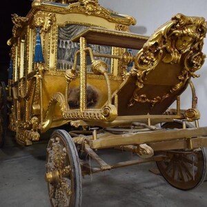 Baroque Horse-drawn Carriage Light Blue / Gold - Wedding - Royal Coach ...