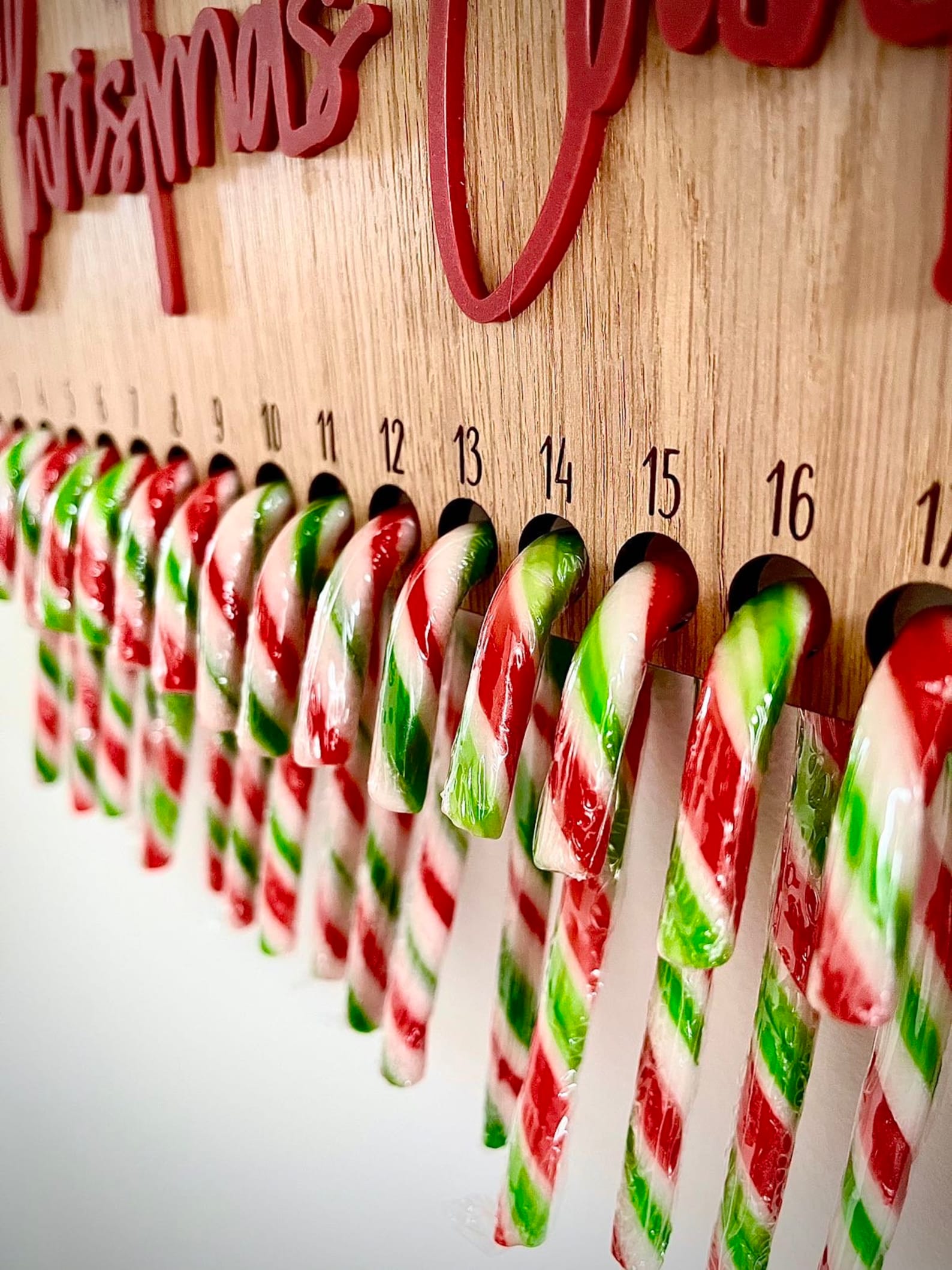 Candy Cane Christmas Countdown Wooden Plaque | Personalised Advent ...