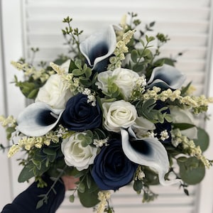 Navy Blue and White Wedding Flowers, Navy Blue and White Bridal Bouquet ...