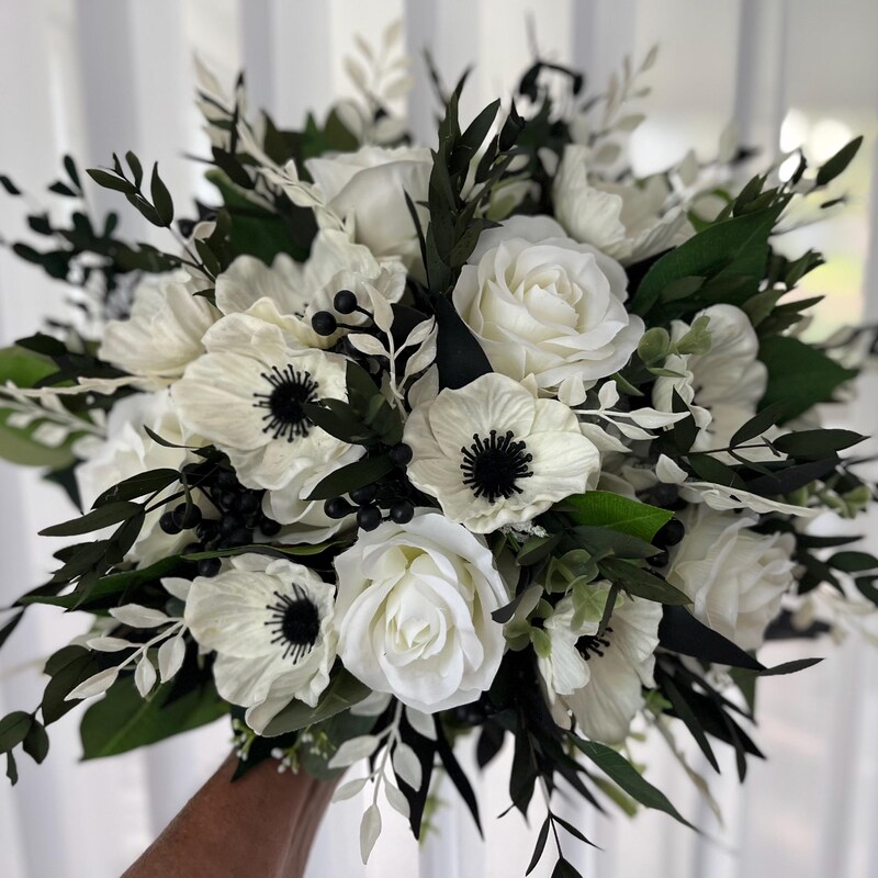 Black Bridal Bouquet - Etsy