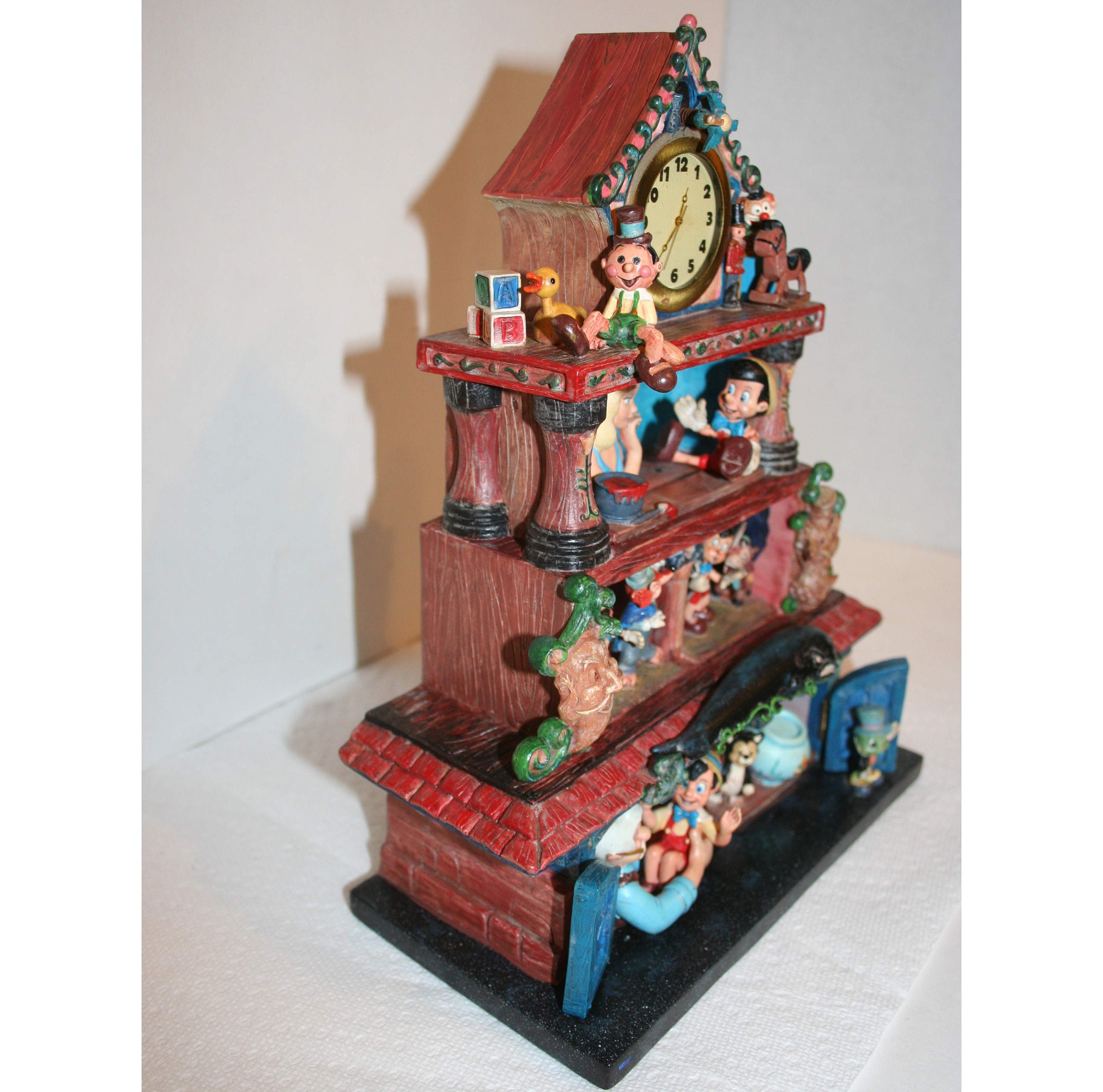 Vintage Pinocchio Disney Magic Moments in Time Musical Clock 11" House ...