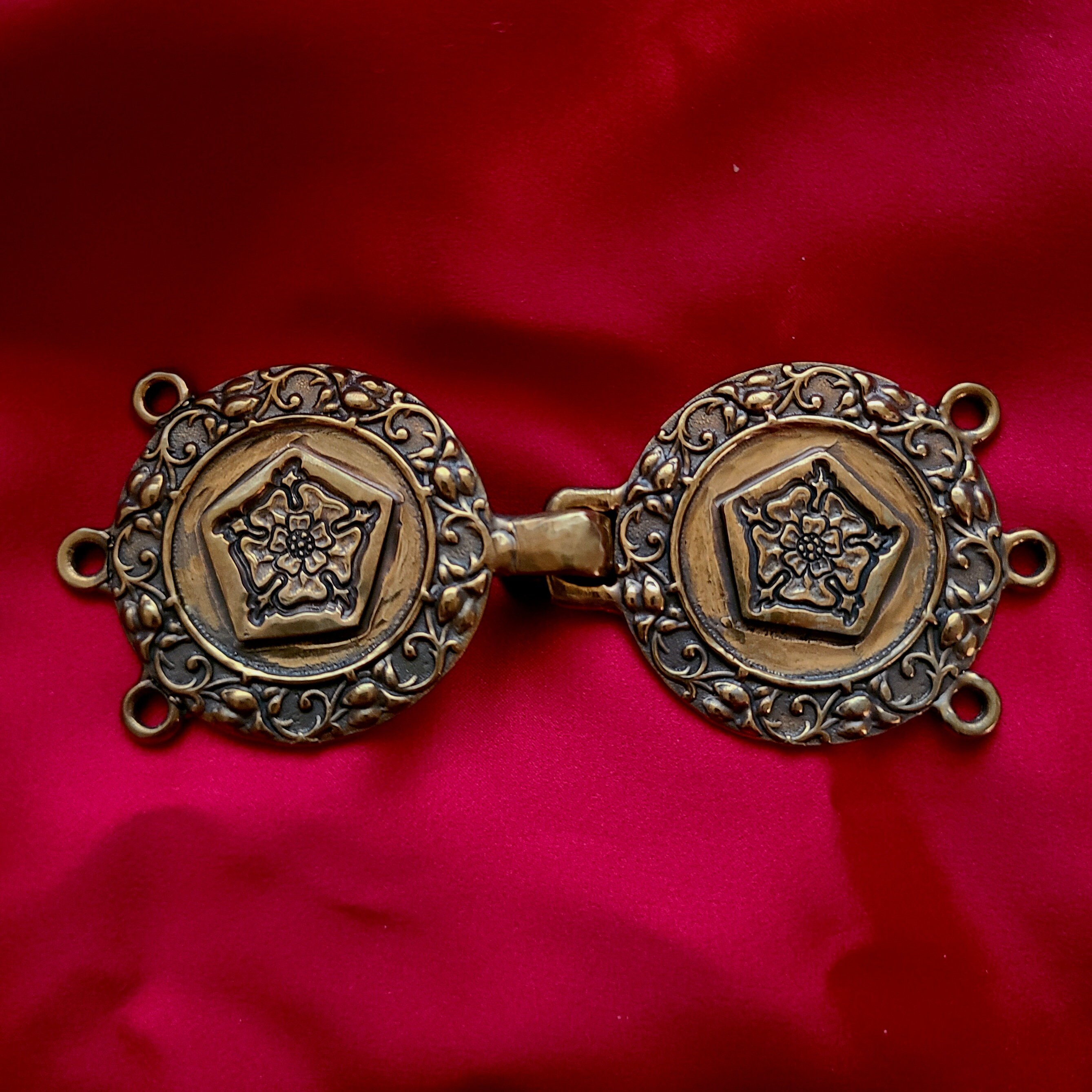 Tudor Rose Bronze Cloak Clasp - Etsy