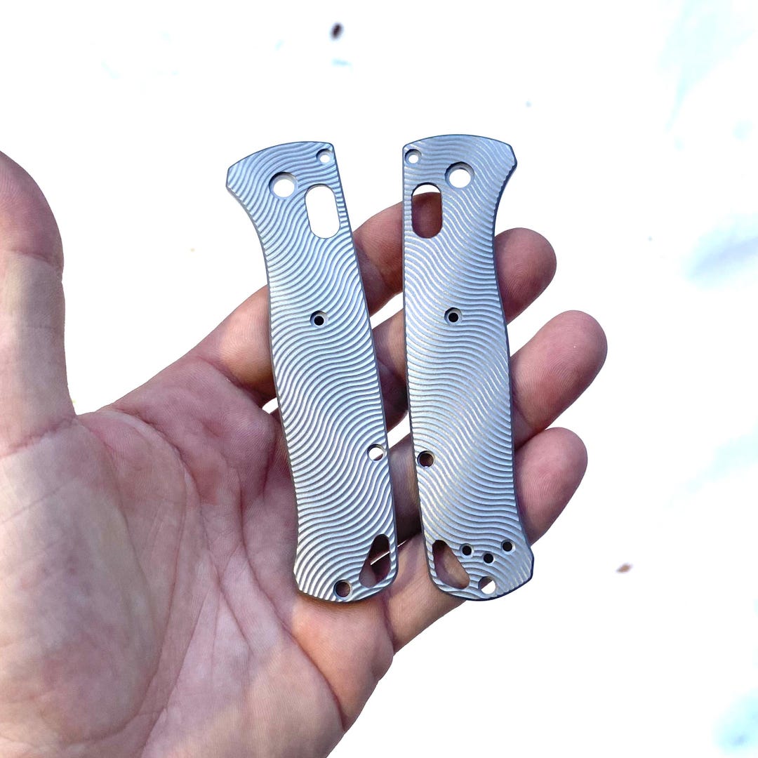 Benchmade Bugout 535 Replacement Scale Kit / SILVER Metal Wave Pattern ...