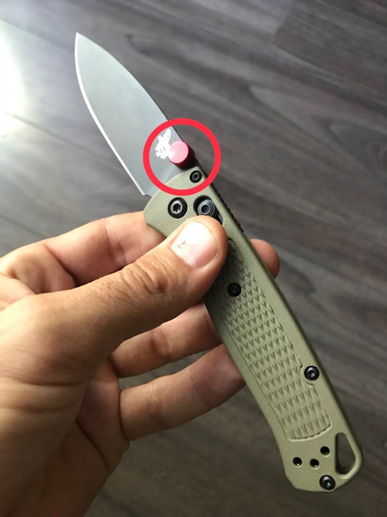 Benchmade Bugout CUSTOM Big Red Thumb Stud | Etsy