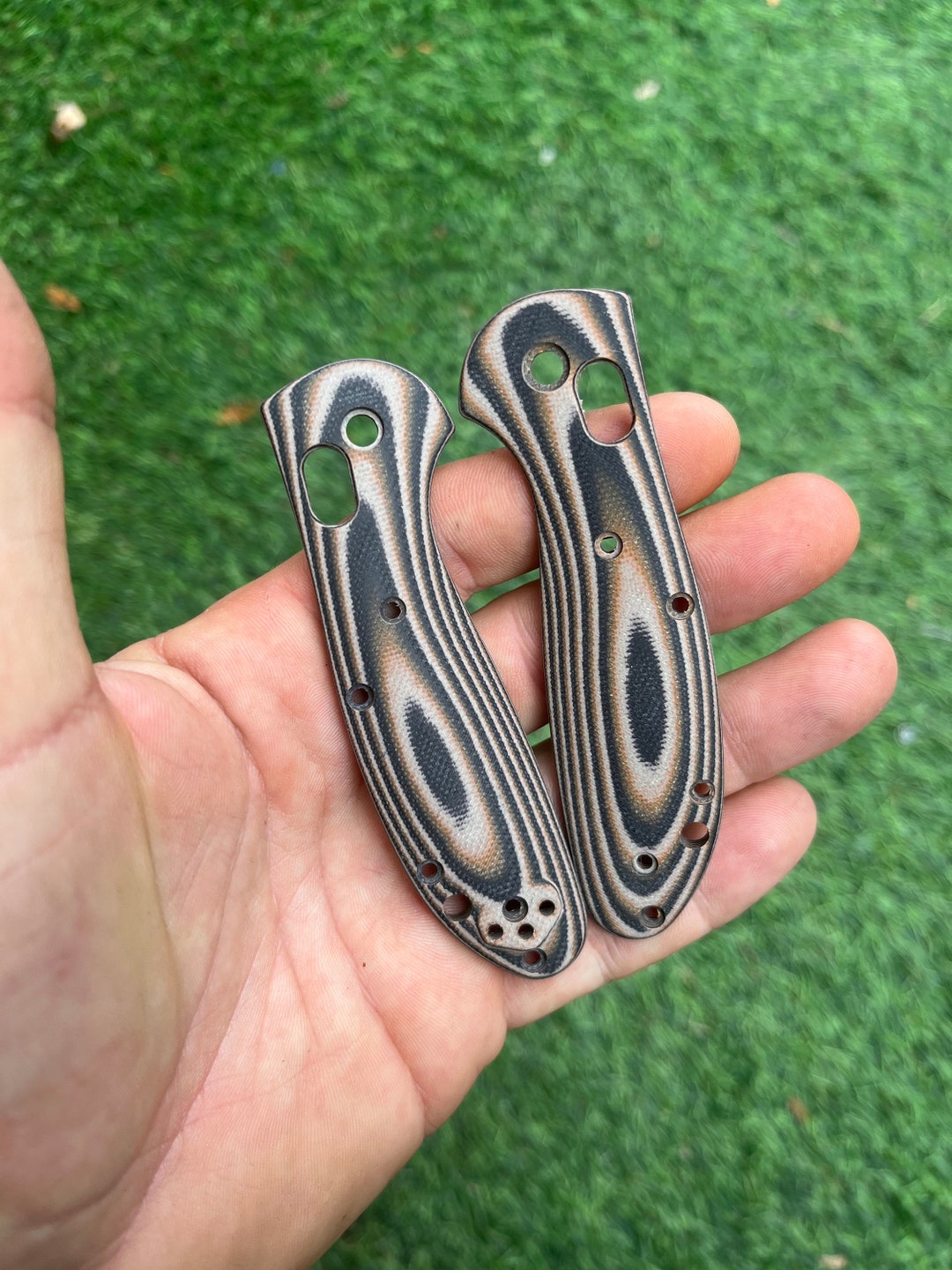 Mini Griptilian Scale Set G-10 Smooth Finish Mini Griptilian Models ...