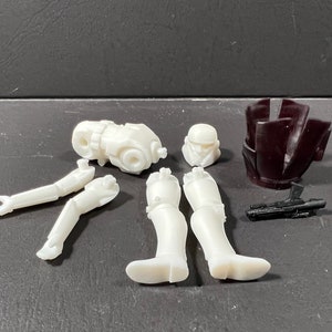 Captain Enoch 3D Printed Model Kit from Ashoka Vintage-style Star Wars ...