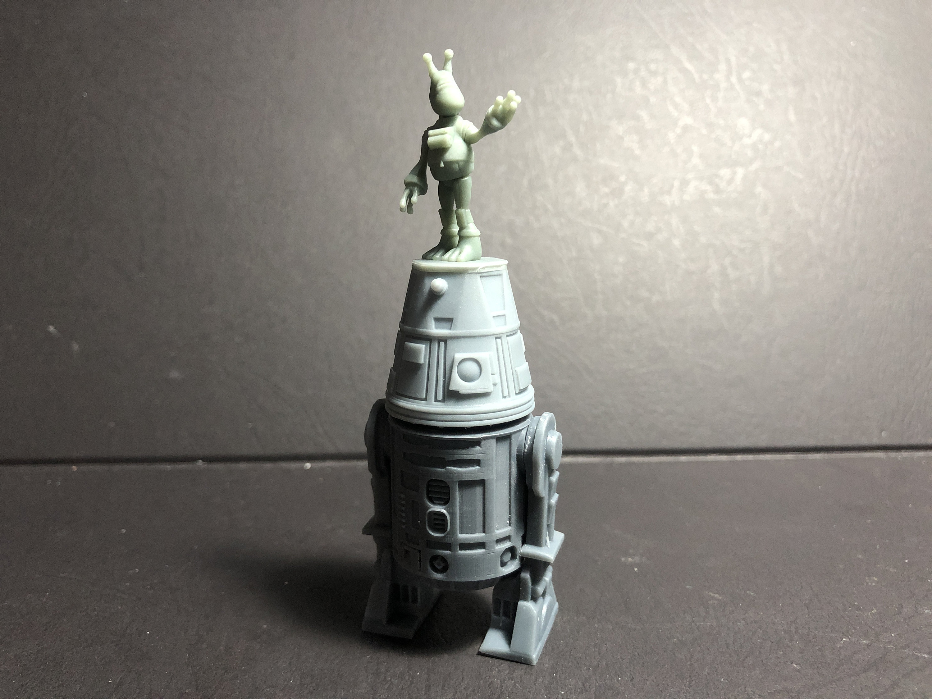 Colonel Meebur Gascon and M5-BZ - (3D Printed Model Kit)- Vintage-style ...